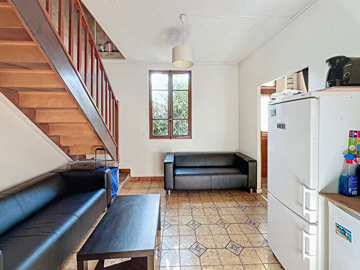 Saint-Denis, Floréal, Saussaie, Courtille : Maison 7 pièces à vendre