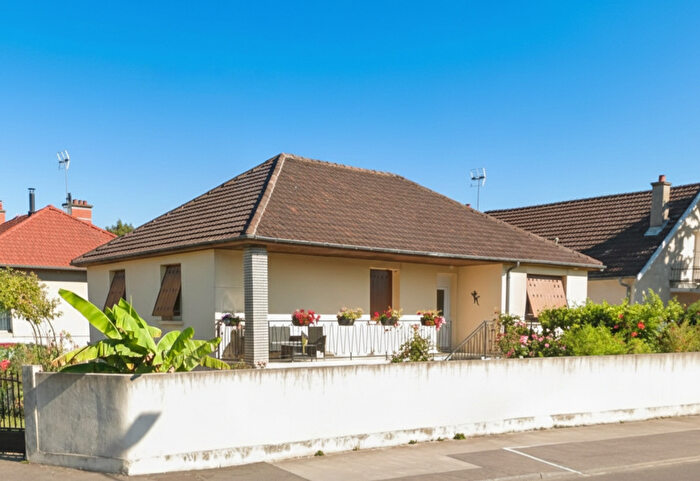 Maison à vendre - Chenôve, Chenôve - 6 pièces - 4 chambres