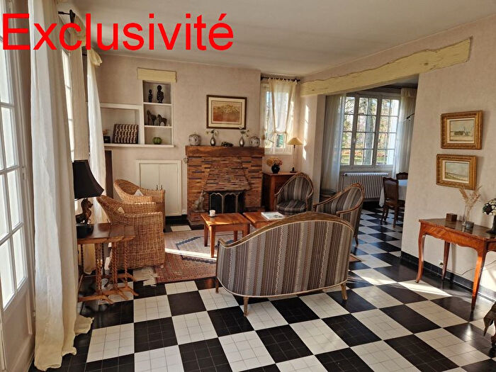 Maison à vendre - Compiègne, Saint-Lazare, Les Avenues - 7 pièces - 5 chambres