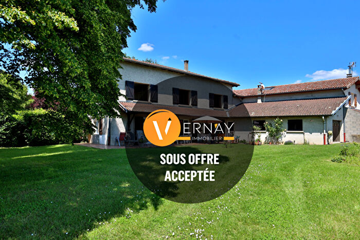 Oytier-Saint-Oblas : Maison 4 pièces à vendre