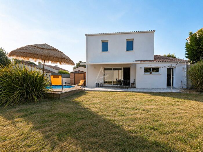 Maison 5 pièces à vendre à Saint-Léger-les-Vignes