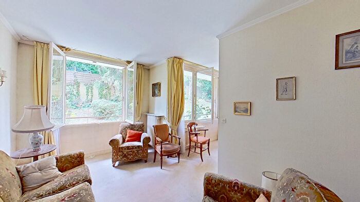 Appartement à vendre - Le Plessis-Robinson, Cité Basse - 4 pièces - 2 chambres