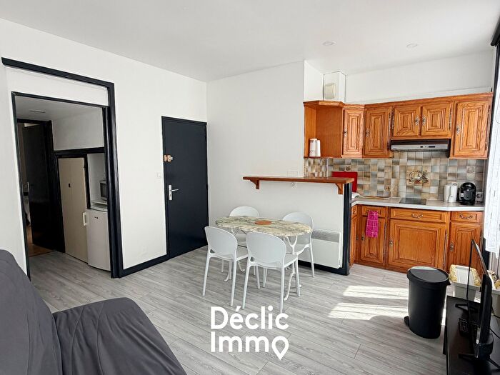 Appartement 2 pièces à La Rochelle, Centre-ville, Vieux-port, Marché, à vendre