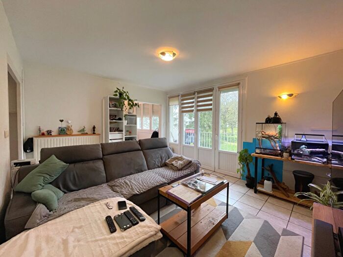 Appartement à louer - Cholet, Lorraine - 5 pièces - 2 chambres