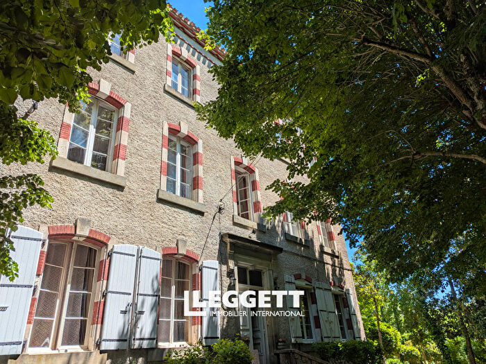 Maison 8 pièces à Miraval-Cabardes, à vendre