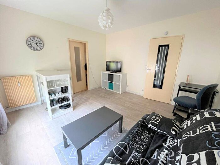 Aurence-Corgnac-Cité Universitaire, Limoges - Appartement 1 pièce à louer