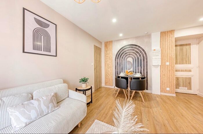 Villeneuve-Saint-Georges, Fort : Appartement 2 pièces à vendre