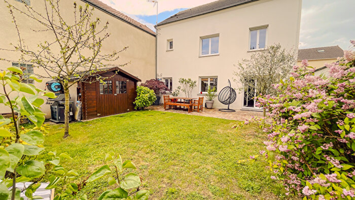 Maison 6 pièces à Nanterre, Plateau, à vendre