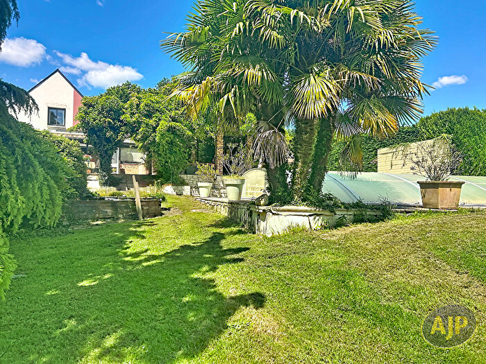 Rougé : Maison 10 pièces à vendre