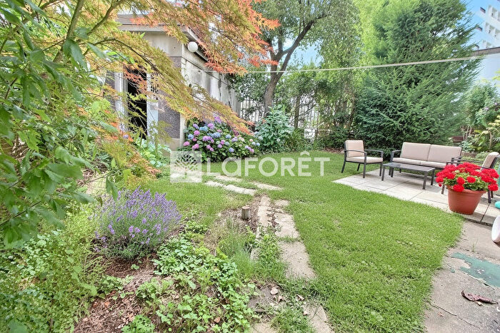 Maison à vendre - Suresnes, Plateau Ouest - 7 pièces - 5 chambres