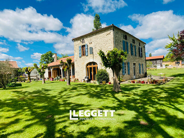 Maison à vendre - Sainte-Maure-de-Peyriac - 15 pièces