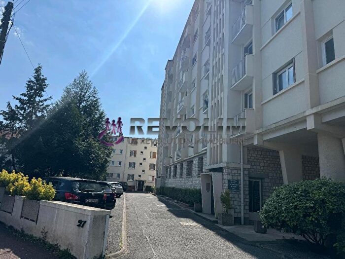 Appartement à vendre - Fontainebleau - 4 pièces - 3 chambres