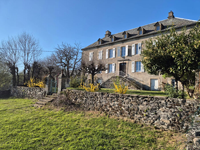 Maison à vendre - Saint-Cirgues-la-Loutre - 8 pièces - 7 chambres