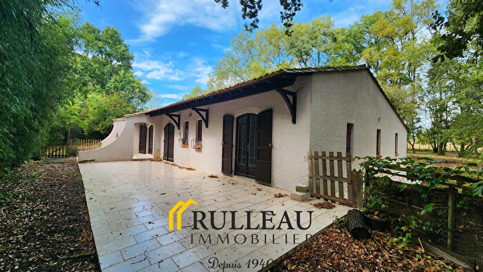 Maison à vendre - Aubie-et-Espessas - 5 pièces - 3 chambres