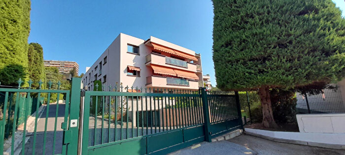 Nice, Fabron : Appartement 2 pièces à louer