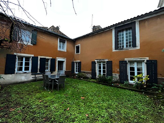Maison à vendre - Blaye - 8 pièces - 5 chambres
