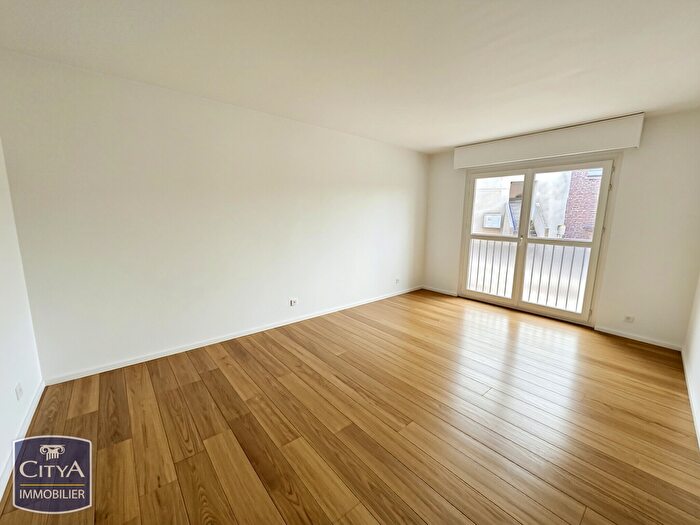 Appartement 2 pièces à Noisy-le-Grand, Centre-ville, à vendre