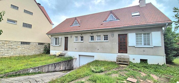 Maison à vendre - Yerres, Taillis, Garenne - 10 pièces - 8 chambres