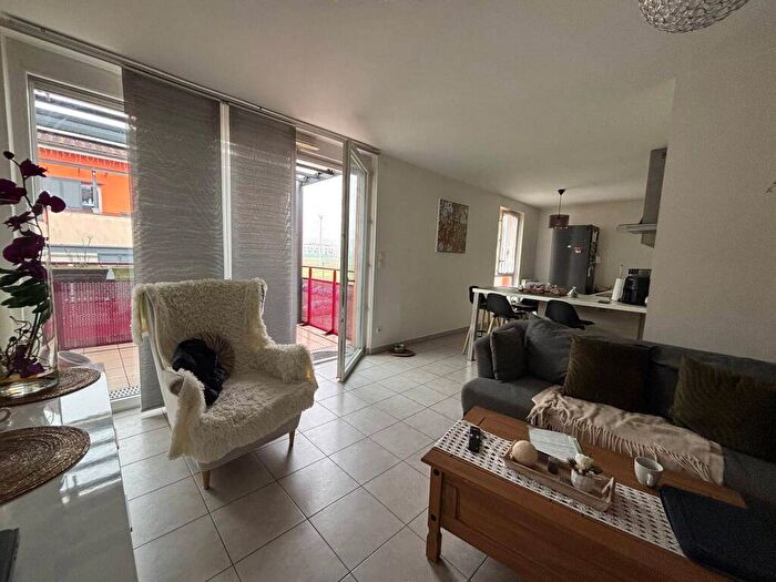 Appartement à vendre - Cessy - 4 pièces - 3 chambres