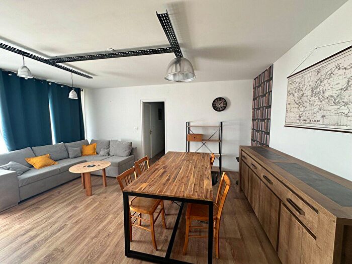 Appartement 4 pièces à louer - Place Centrale-Quetignerots-Pre Bourgeot, Quetigny