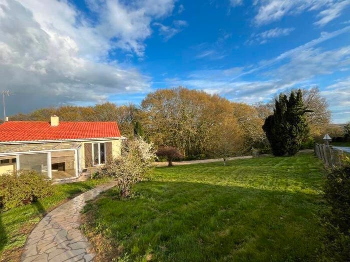 Maison 4 pièces à Nanteuil-en-Vallée, à louer