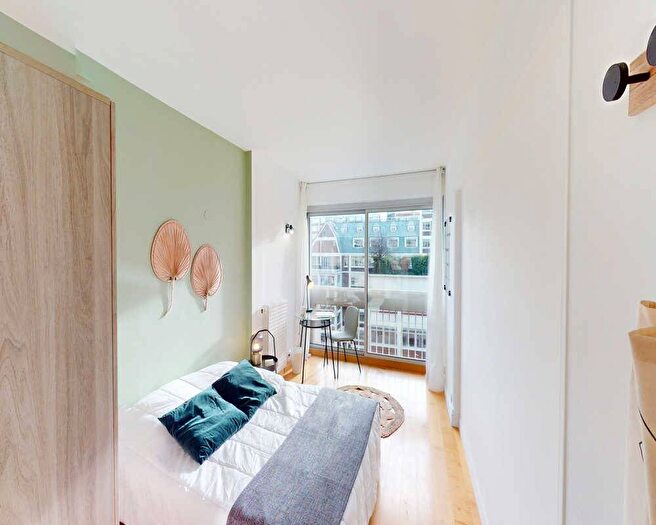 Appartement à louer - Eiffel, Levallois-Perret - 5 pièces - 5 chambres