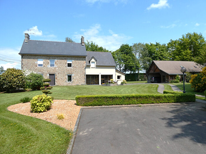 Maison à vendre - Désertines - 8 pièces - 4 chambres