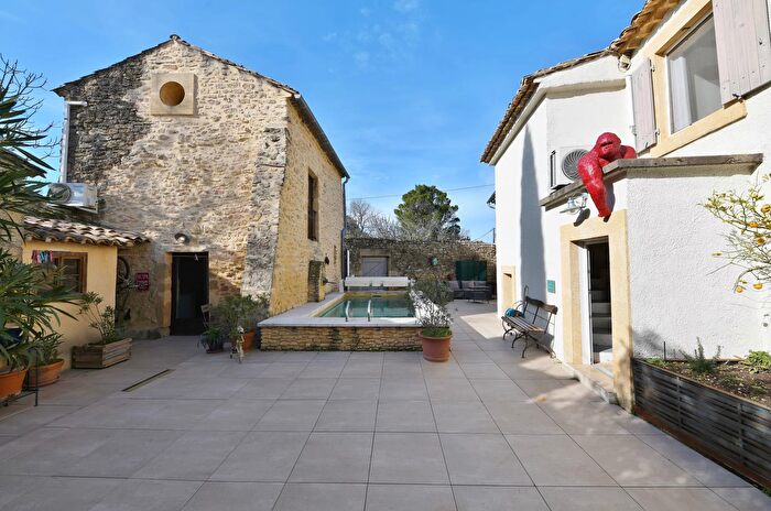 Maisons à vendre et appartements à louer - 1