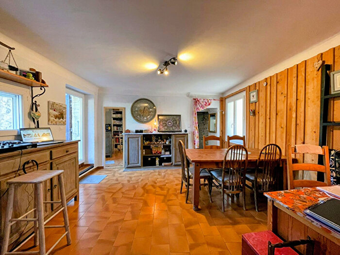 Maison à vendre - Tavel - 5 pièces - 3 chambres