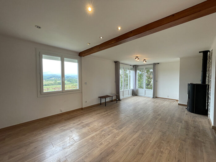 Maison 4 pièces à vendre à Béhasque-Lapiste
