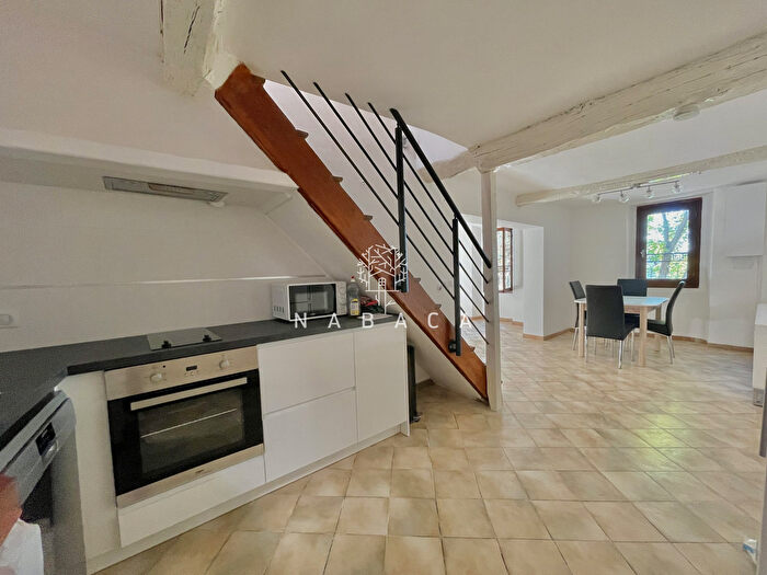 Appartement 4 pièces à louer - Callian