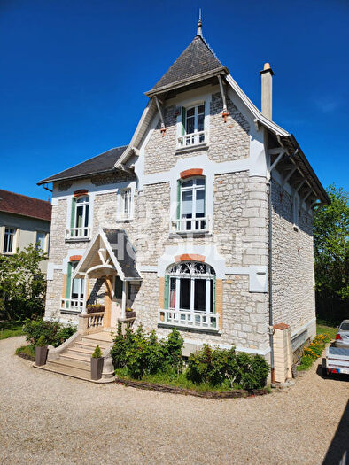 Maison 7 pièces à vendre à Longueville