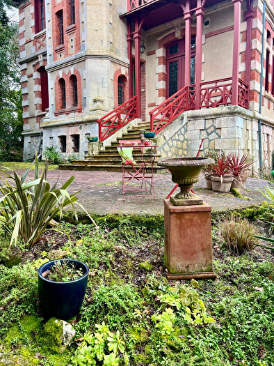 Appartement à vendre - Arcachon, Ville dHiver, Parc Mauresque - 4 pièces - 3 chambres