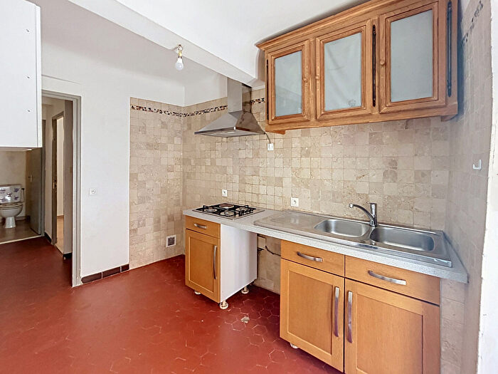 Appartement 3 pièces à louer - Lambesc