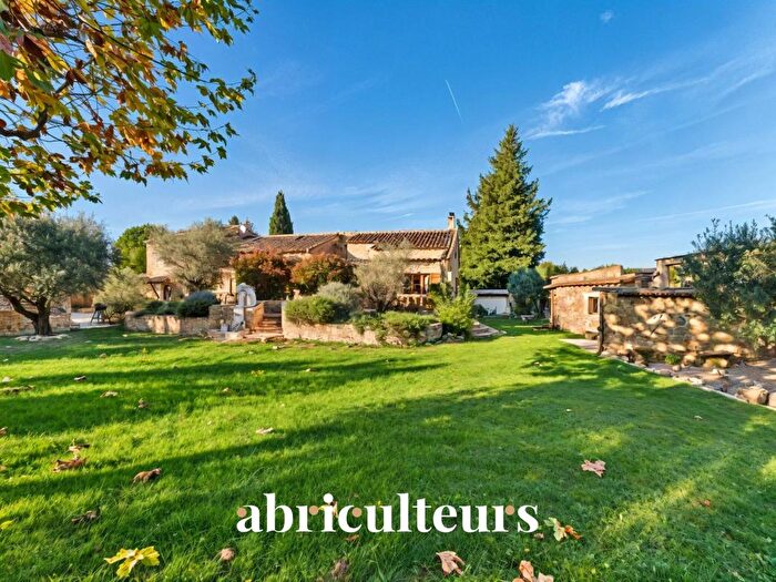 Maison à vendre - Lauris - 7 pièces - 5 chambres