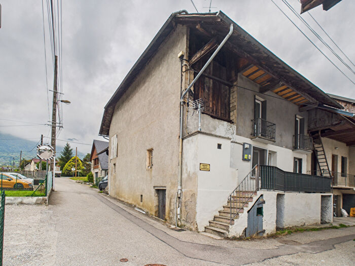 Maison à vendre - Saint-Pierre-dAlbigny - 5 pièces - 3 chambres