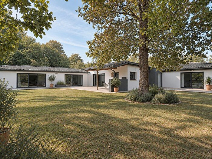 Maison 6 pièces à Pujols-sur-Ciron, à vendre