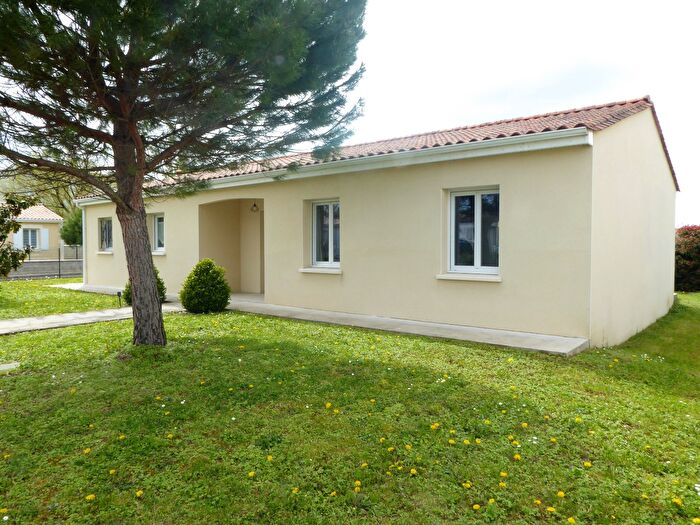 Jarnac : Maison 4 pièces à louer