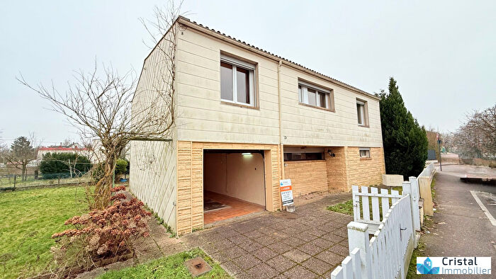 Maison à vendre - Uckange - 5 pièces - 4 chambres