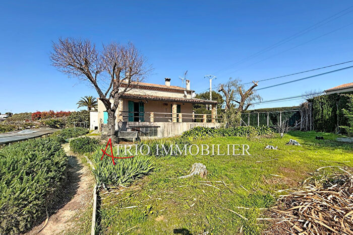 Maison à vendre - Cagnes-sur-Mer, Le Vallon des Vaux, La Campanette, Montaleigne - 1 pièce - 3 chambres