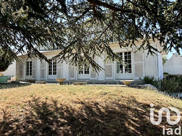 Maison à vendre - Ormes - 6 pièces - 4 chambres