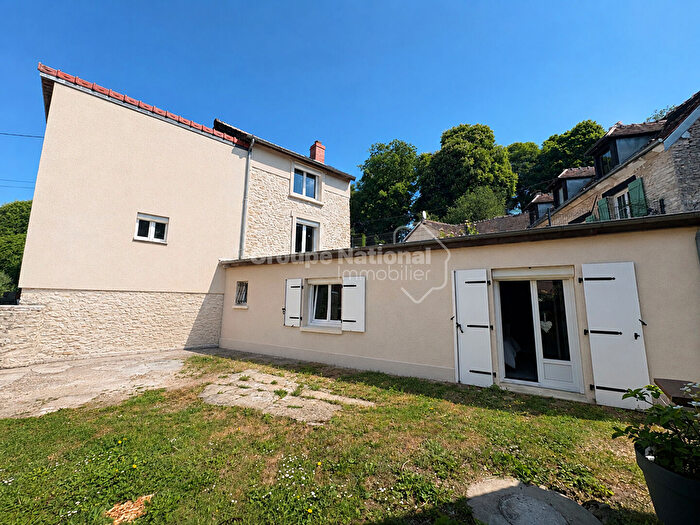 Maison 5 pièces à Chambors, à vendre
