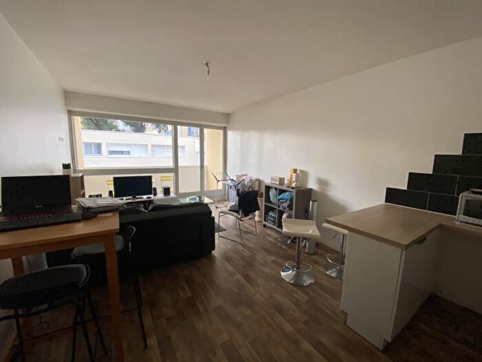 Pau, Centre-ville : Appartement 1 pièce à louer
