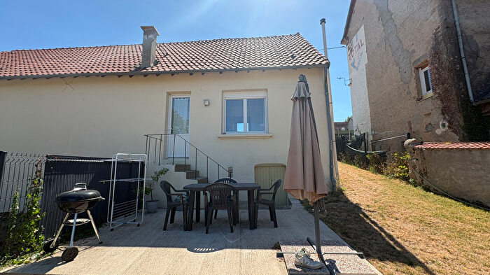 Maison 3 pièces à Noyant-d'Allier, à louer