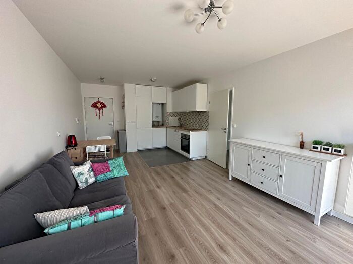 Appartement à louer - Clamart, Jardin Parisien - 2 pièces - 1 chambre