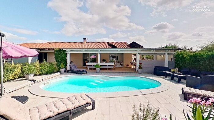 Maison à vendre - Montmerle-sur-Saône - 7 pièces - 3 chambres