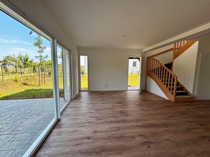 Maison à vendre - Ustaritz - 4 pièces - 3 chambres