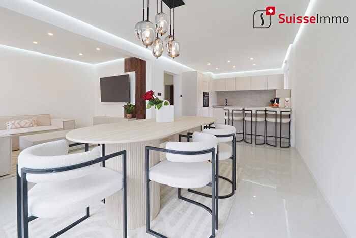 Appartement à vendre - Montbéliard, Faubourg, Mont-Chevis, Chiffogne, Citadelle - 4 pièces - 2 chambres