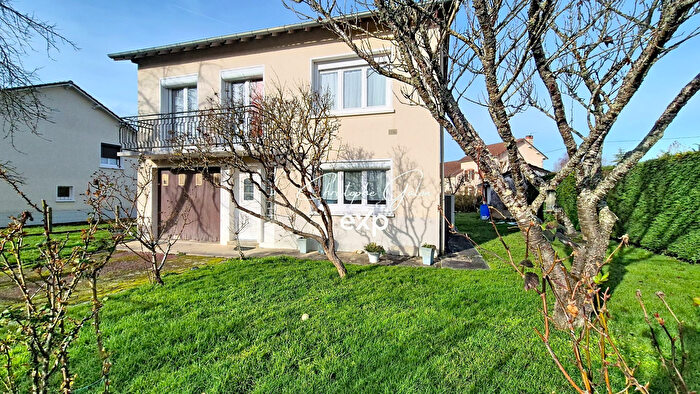 Maison à vendre - Peyrat-de-Bellac - 4 pièces - 3 chambres