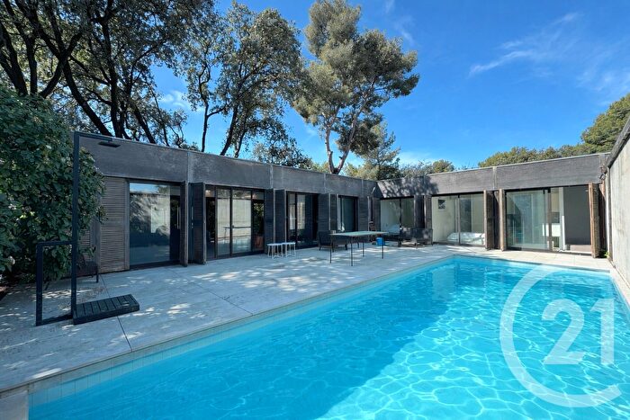 Maison à louer - Marseille e , Montolivet - 5 pièces - 4 chambres